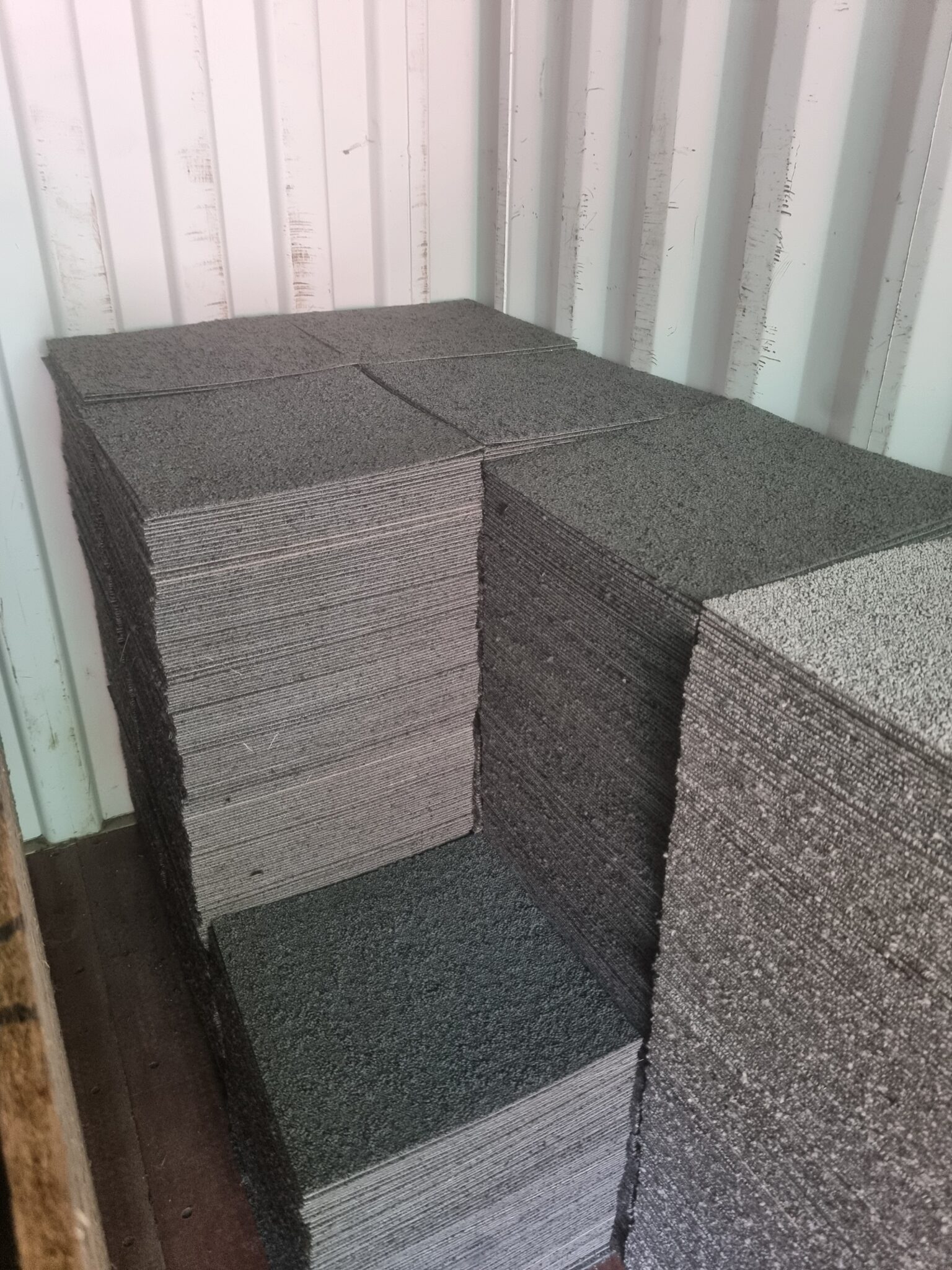 Desso Airmaster Tones Mid Grey 50x50cm Carpet Tiles £0.95+VAT per Tile ...