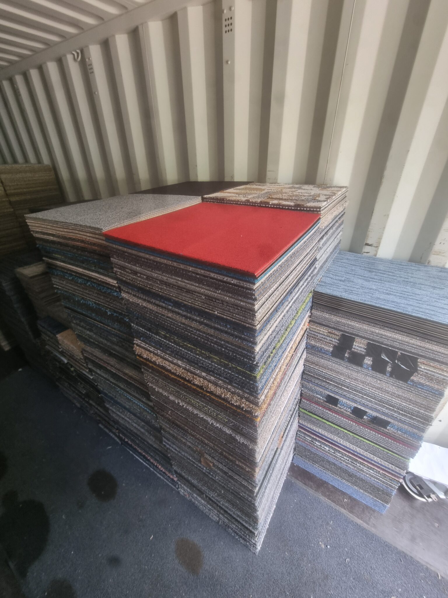 New Mixed Samples Pallet Joblot of 400 x Assorted Interface carpet ...